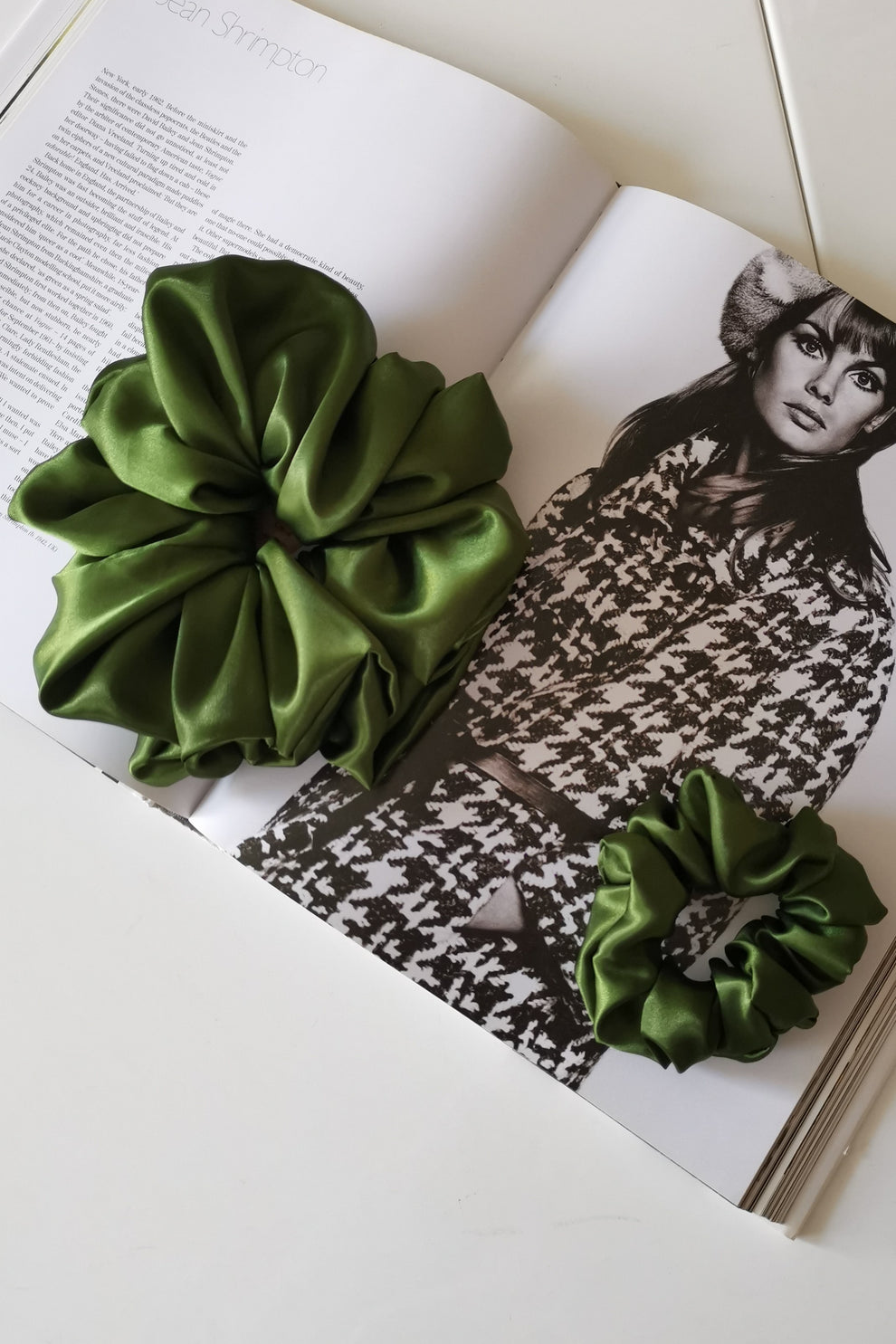 Olive Green Scrunchie - Various Sizes – Rommy Accessories